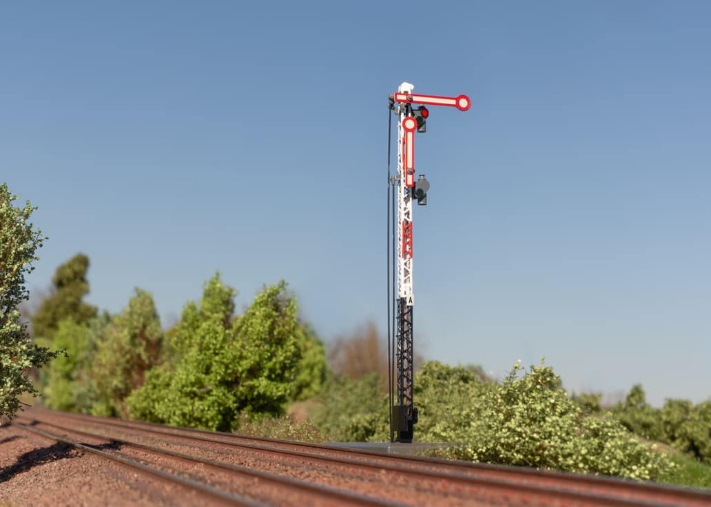 Märklin 70416 H0 Hauptsignal mit Gittermast (Hp 0 / Hp 1 / Hp 2) online ...