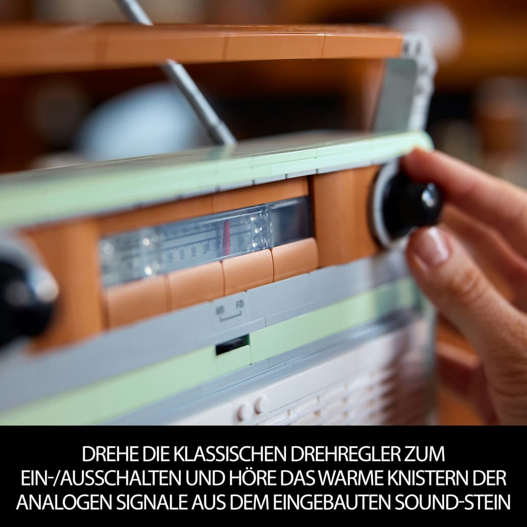 LEGO Icons Retro-Kofferradio, Musik-Bauset für Erwachsene 10334 online ...