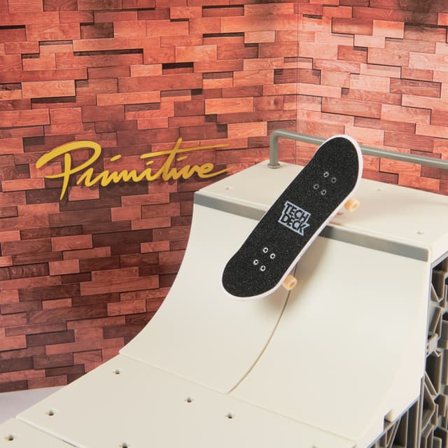 Tech Deck - Primitive Skate Park, Finger-Skateboard-Rampe mit ...
